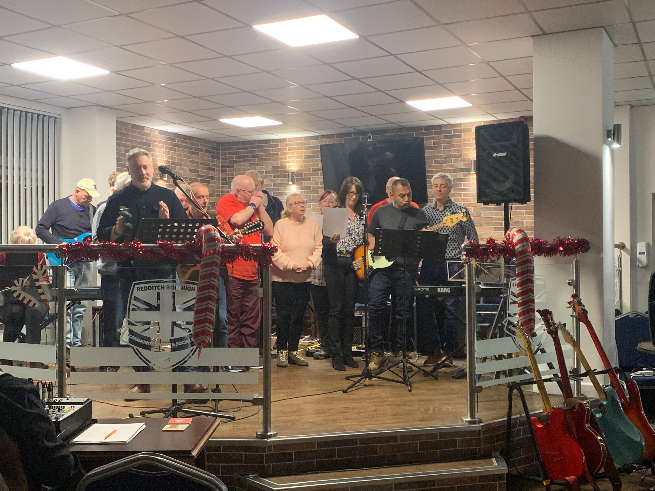 About the club – Frankley Guitar Club